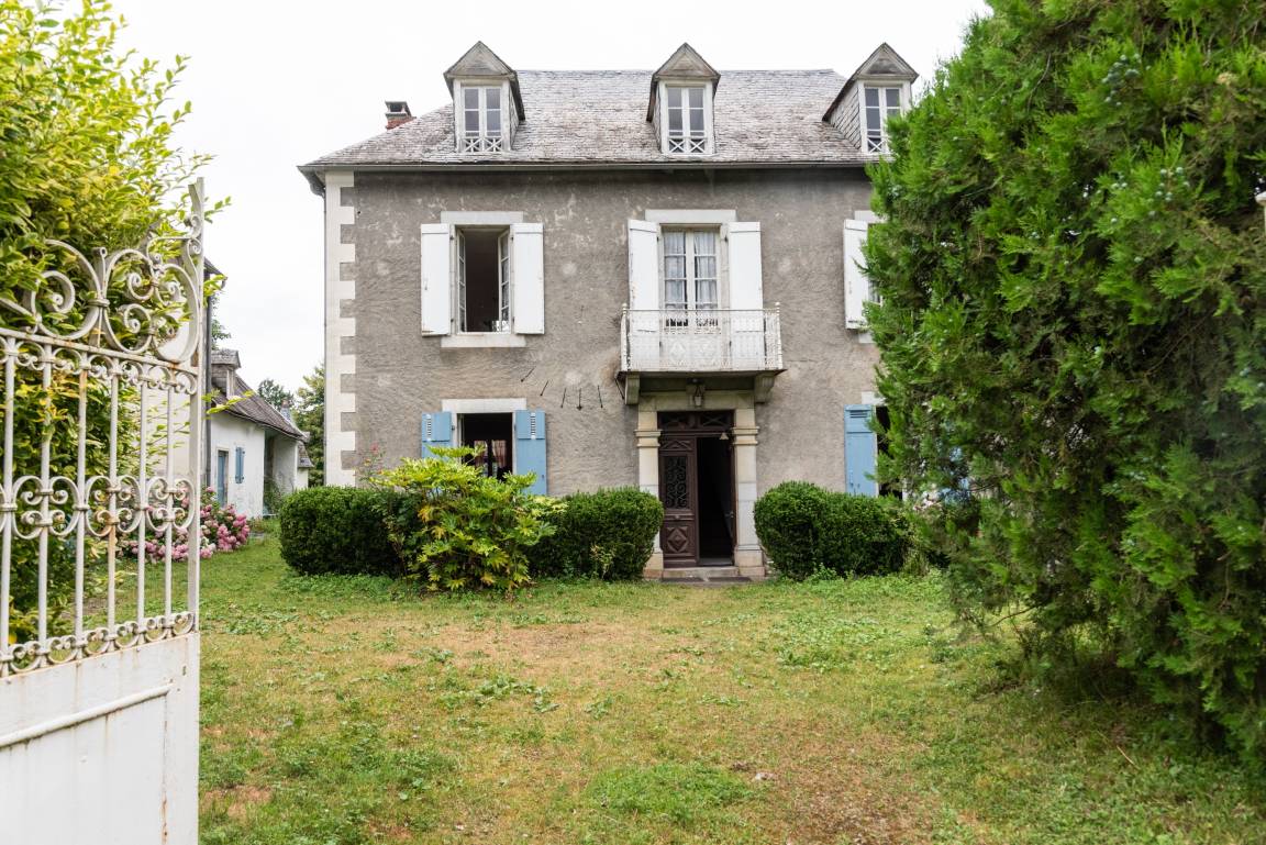 120 M² Maison De Vacances ∙ 3 Chambres ∙ 9 Personnes - Lannemezan