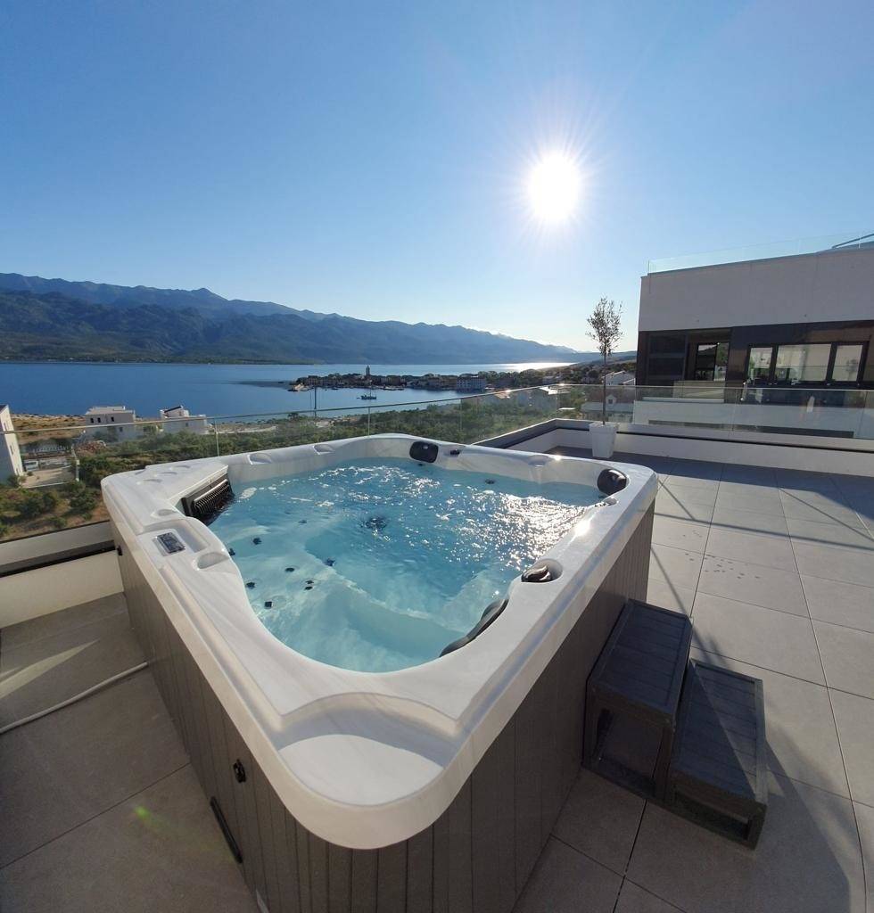 275 M² Ferienhaus ∙ 3 Schlafzimmer ∙ 7 Gäste - Starigrad-Paklenica