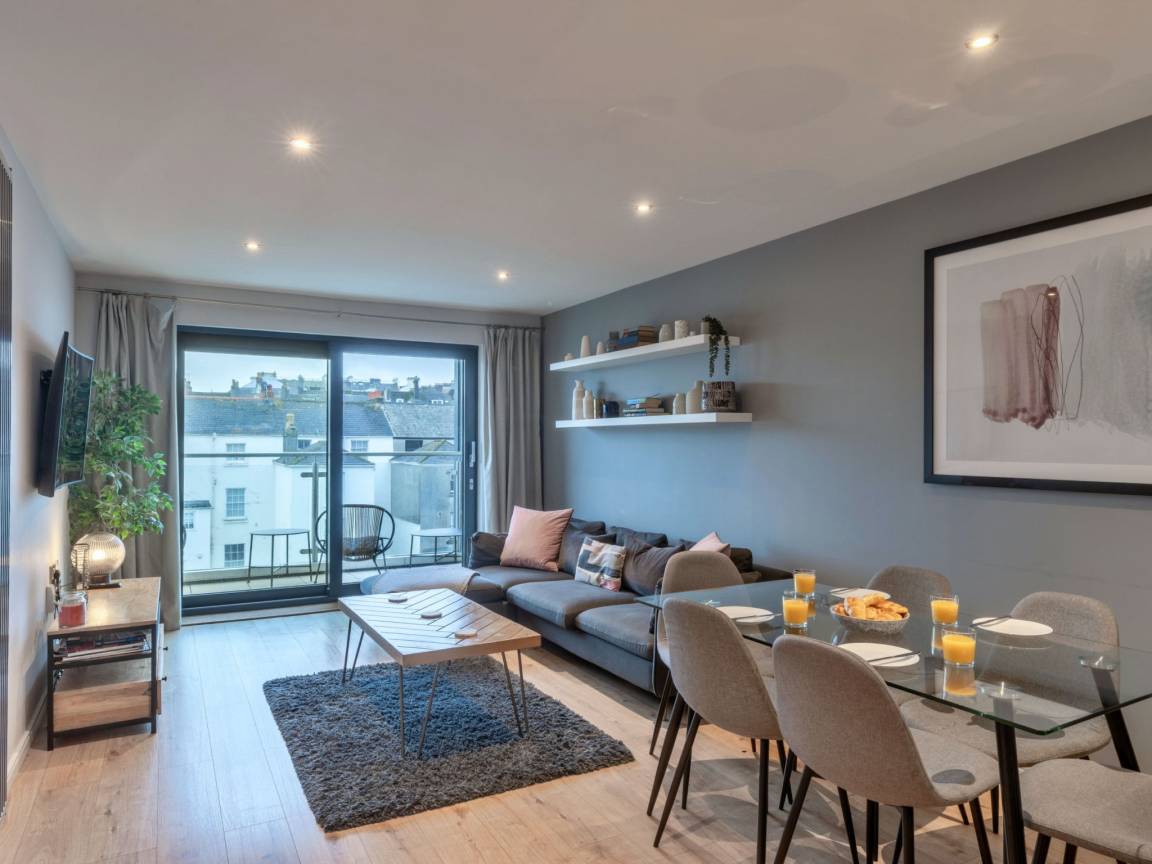 90 M² Apartment ∙ 2 Bedrooms ∙ 4 Guests - Saltash