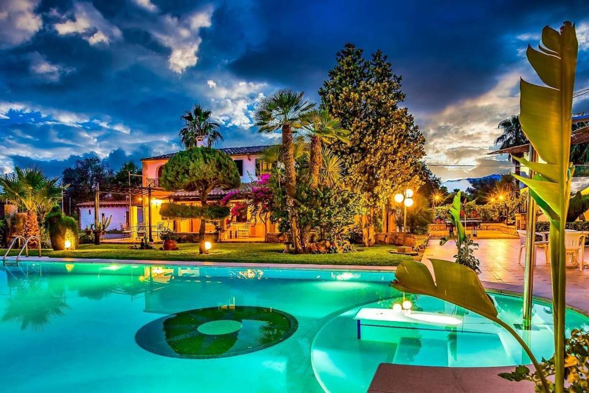 450 M² Villa ∙ 5 Slaapkamers ∙ 10 Gasten - Port de Pollença