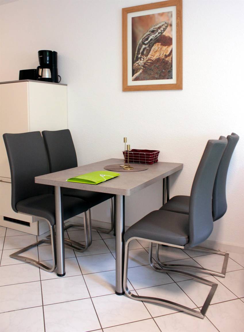 42 M² Ferienwohnung ∙ 1 Schlafzimmer ∙ 4 Gäste - Leiwen