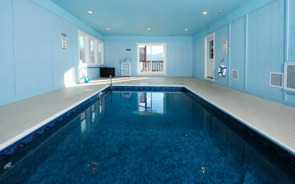 245 M² Cabin ∙ 4 Bedrooms ∙ 14 Guests - Pigeon Forge, TN