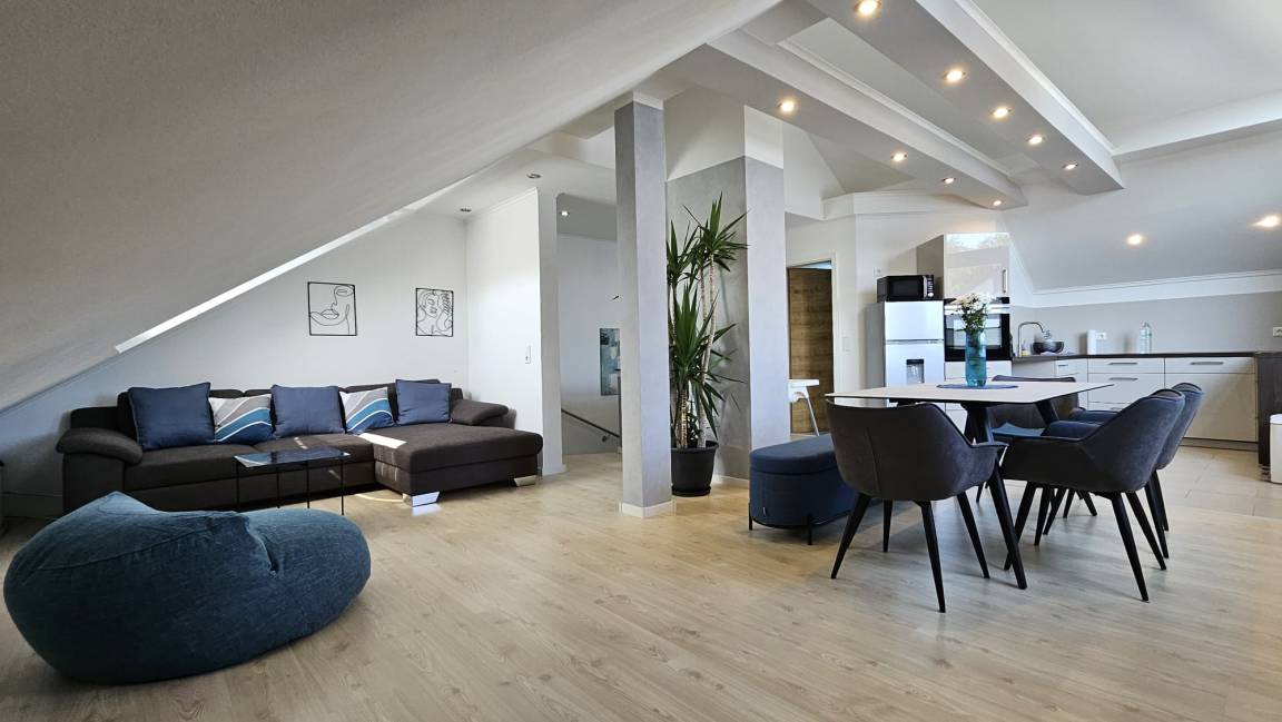 91 M² Apartamento ∙ 3 Habitaciones ∙ 8 Huéspedes - Ingolstadt