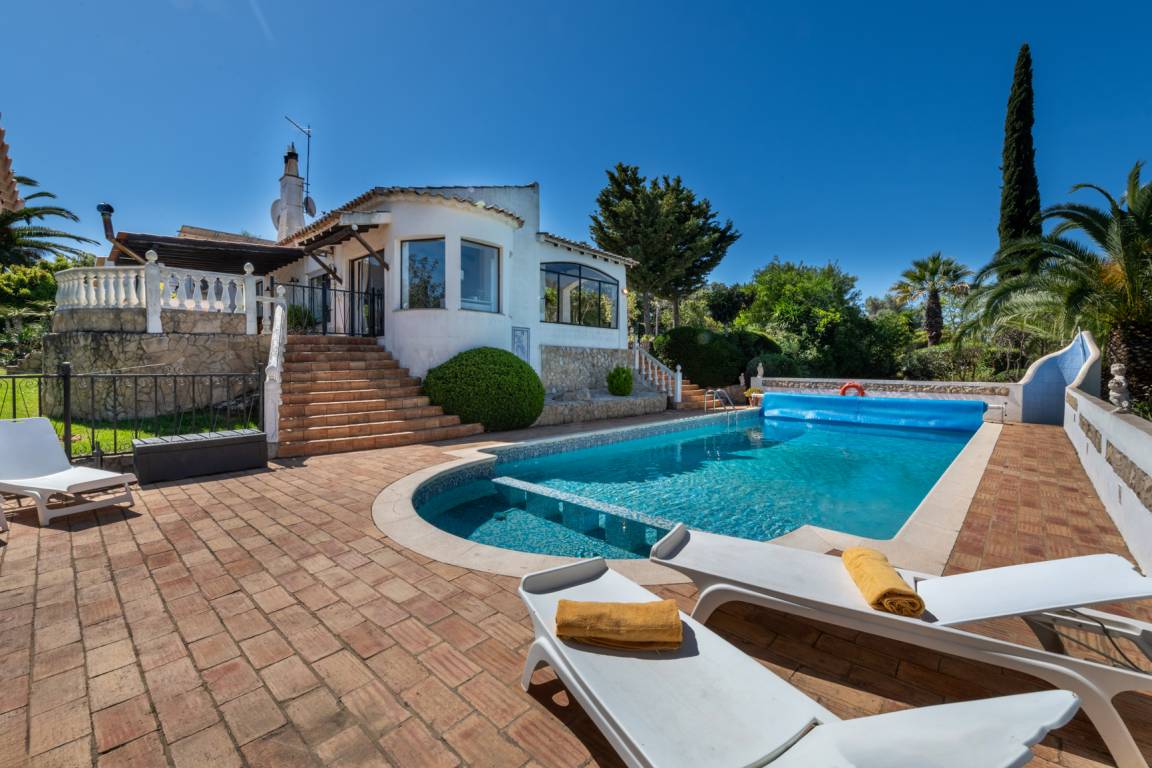 230 M² Villa ∙ 3 Bedrooms ∙ 8 Guests - Praia da Rocha