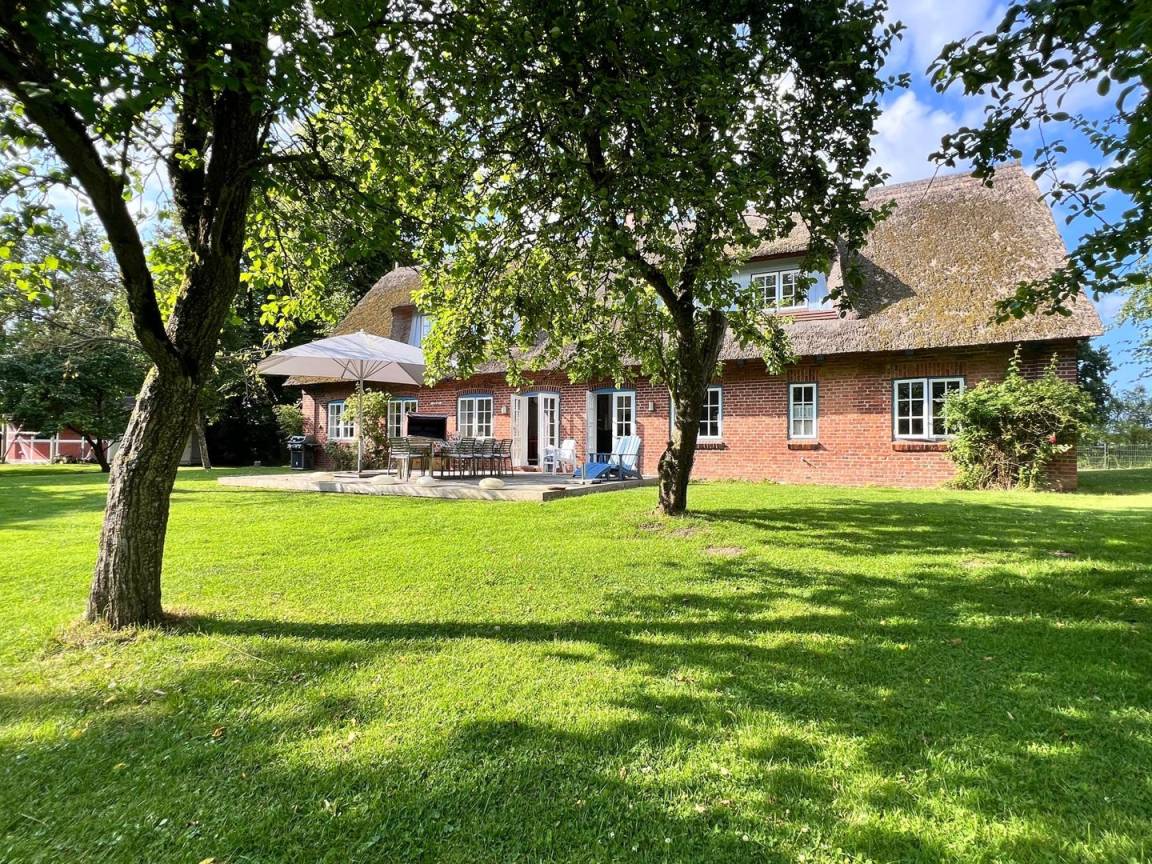 240 M² Ferienhaus ∙ 5 Schlafzimmer ∙ 9 Gäste - Panker