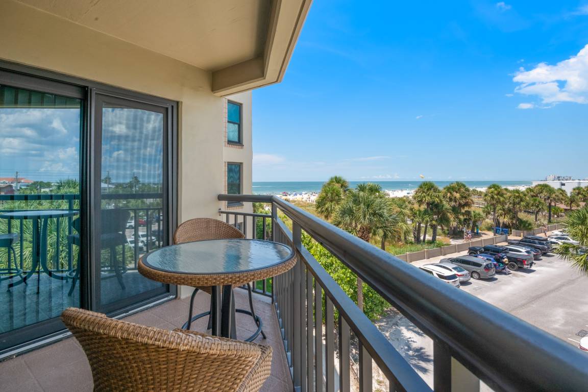 69 M² House ∙ 1 Bedroom ∙ 4 Guests - St. Pete Beach, FL