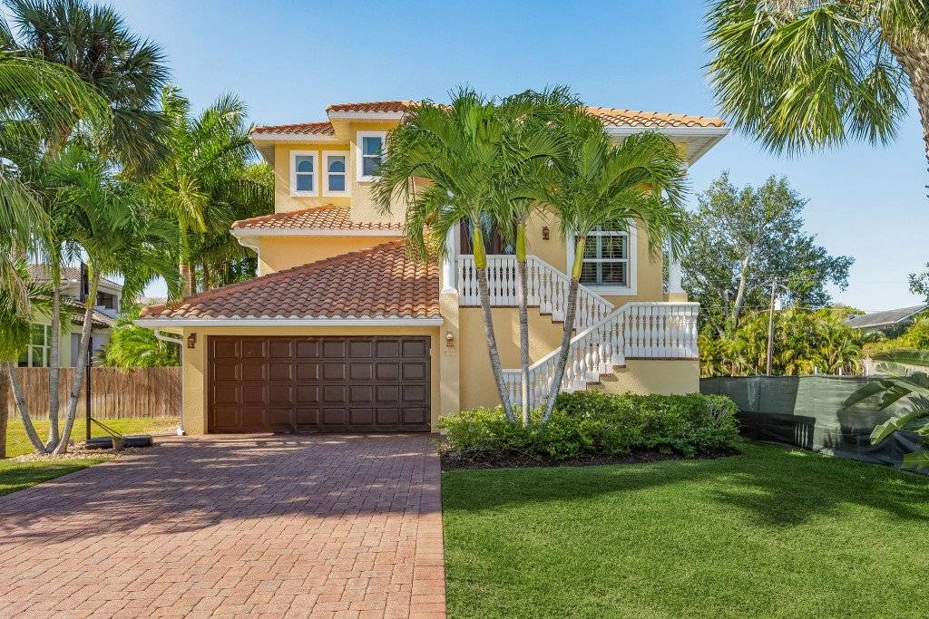 242 M² House ∙ 5 Bedrooms ∙ 9 Guests - Naples, FL