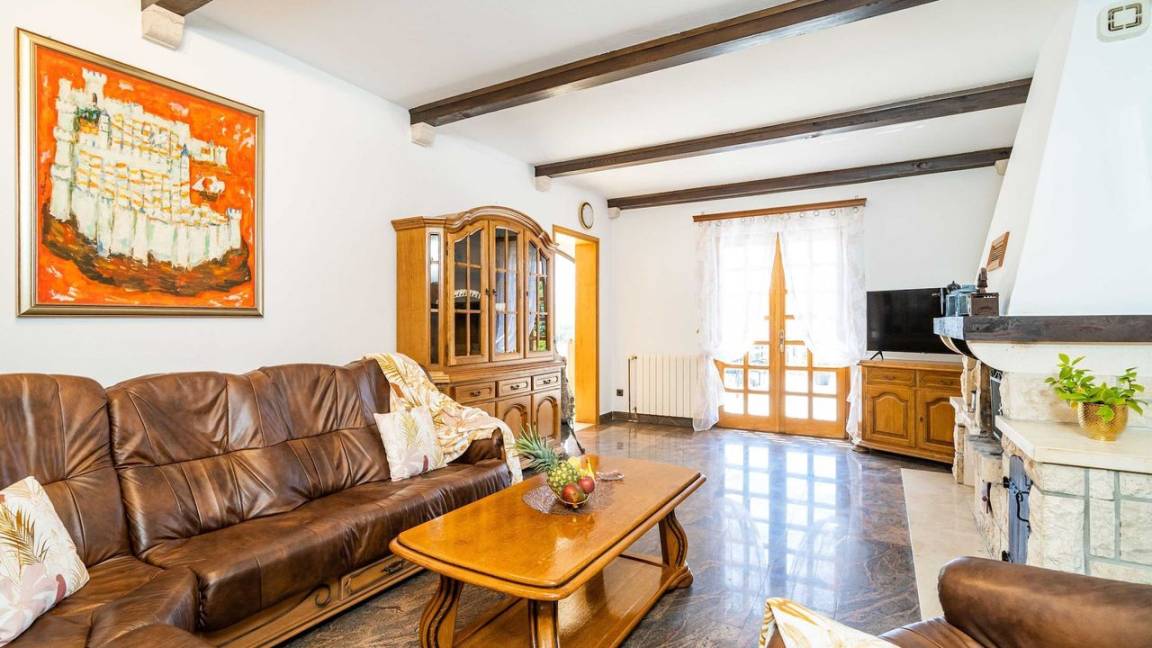183 M² Ferienwohnung ∙ 3 Schlafzimmer ∙ 6 Gäste - Kroatien
