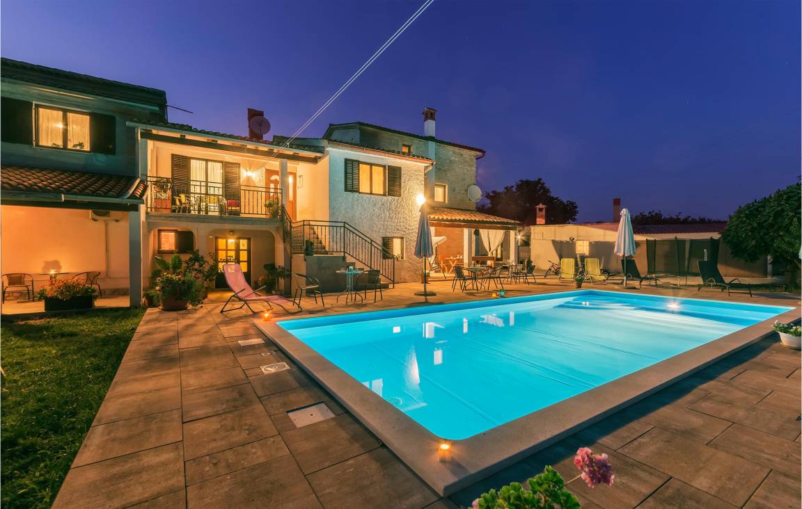 140 M² Maisonette-wohnung ∙ 3 Schlafzimmer ∙ 8 Gäste - Kroatien