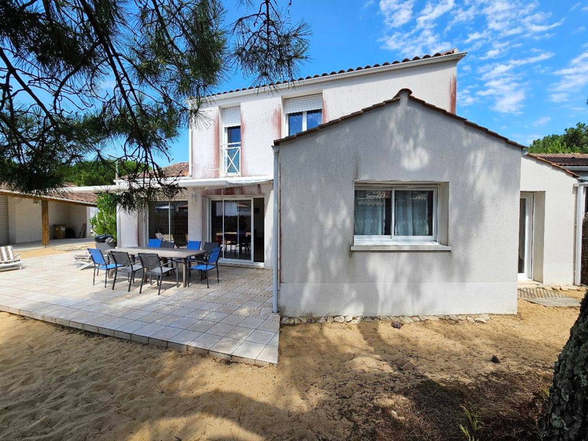 140 M² Maison De Vacances ∙ 1 Chambre ∙ 9 Personnes - La Faute-sur-Mer