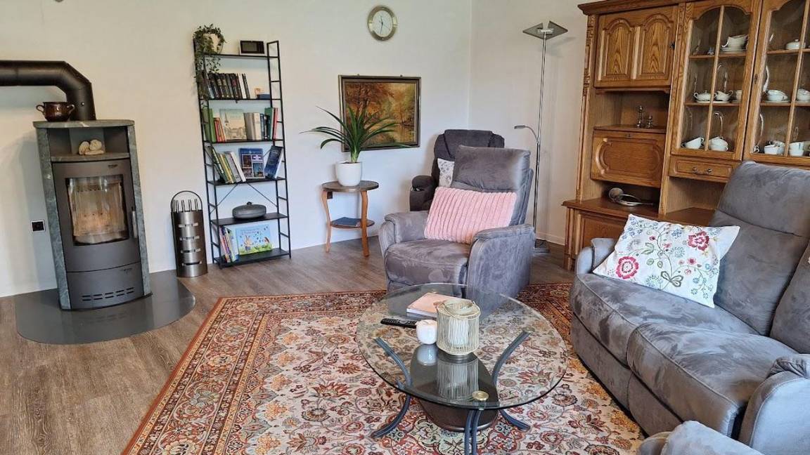 85 M² Ferienhaus ∙ 2 Schlafzimmer ∙ 4 Gäste - Bad Zwischenahn