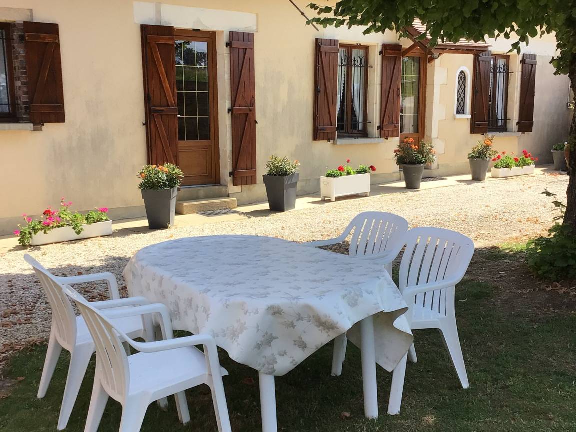 75 M² Cottage ∙ 2 Chambres ∙ 4 Personnes - Yonne