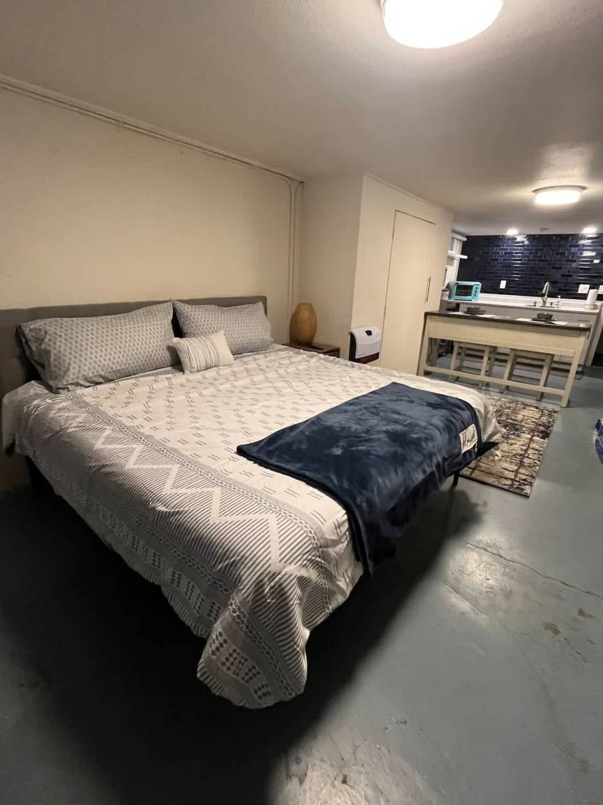 Apartment ∙ 1 Bedroom ∙ 2 Guests - Reno, NV