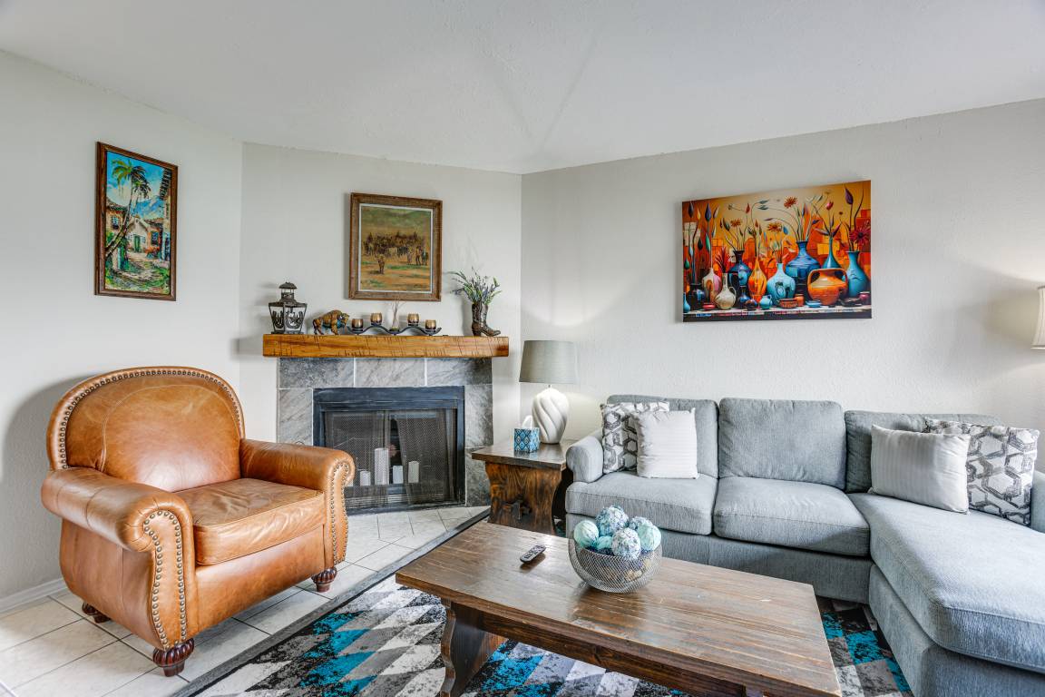 139 M² Ferienwohnung ∙ 3 Schlafzimmer ∙ 6 Gäste - Houston, TX