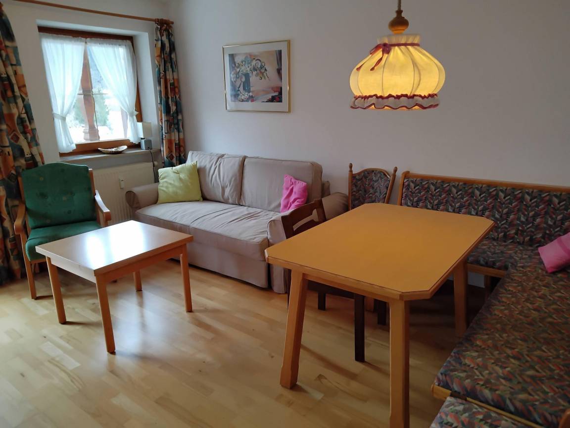 48 M² Ferienwohnung ∙ 1 Schlafzimmer ∙ 4 Gäste - Walchsee