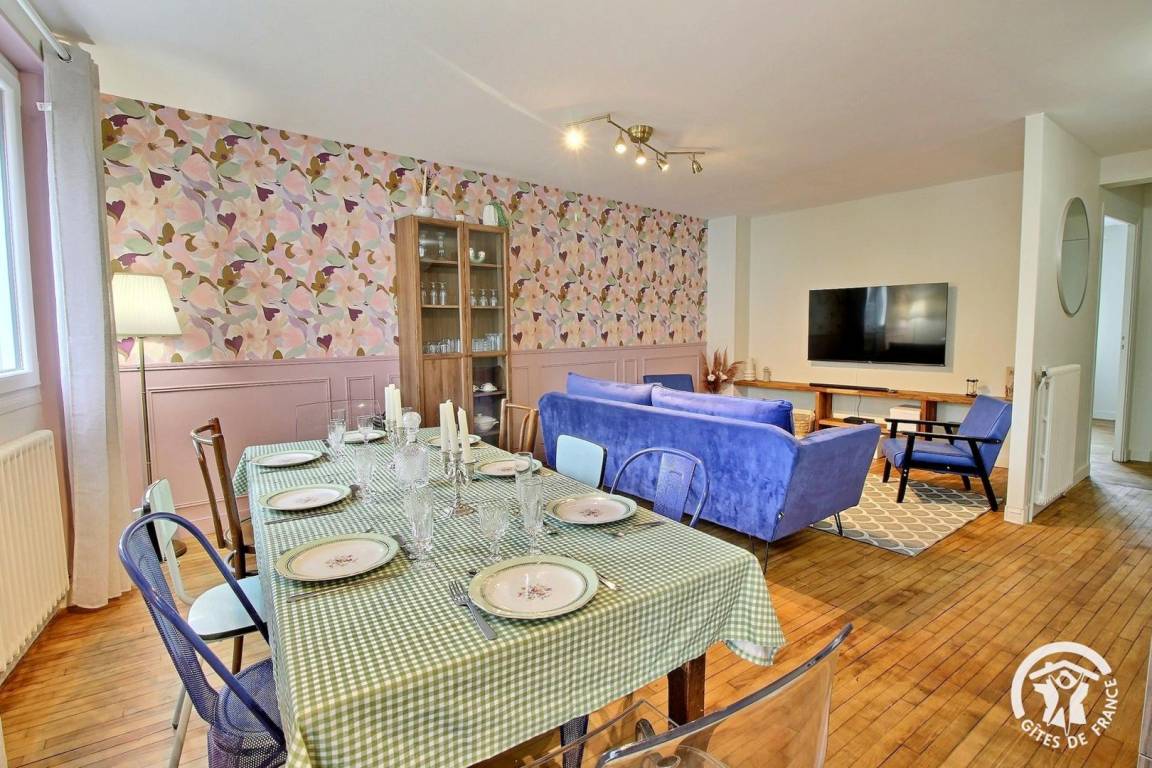100 M² Gîte ∙ 4 Chambres ∙ 9 Personnes - Loudéac