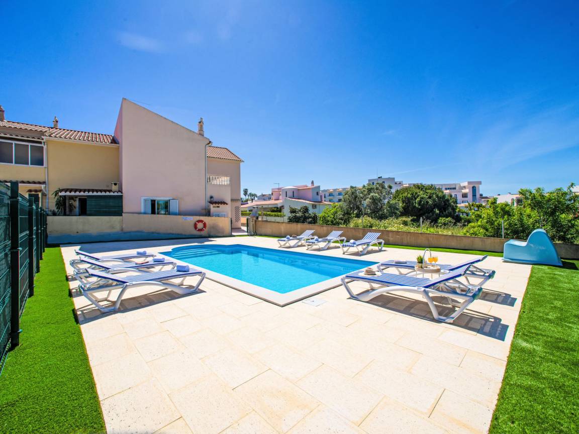 130 M² Maison De Vacances ∙ 4 Chambres ∙ 8 Personnes - Guia