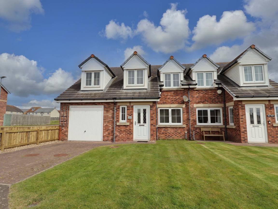Cottage ∙ 4 Bedrooms ∙ 7 Guests - Bamburgh