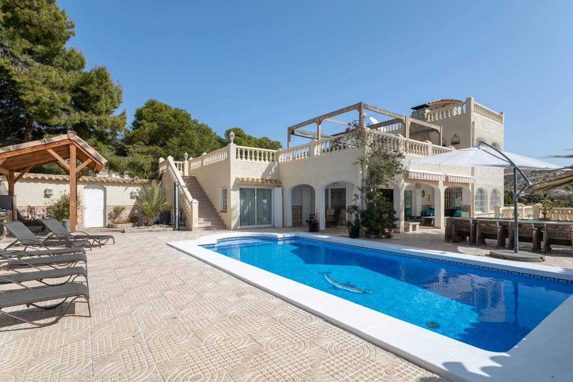 220 M² Villa ∙ 5 Schlafzimmer ∙ 10 Gäste - Alicante