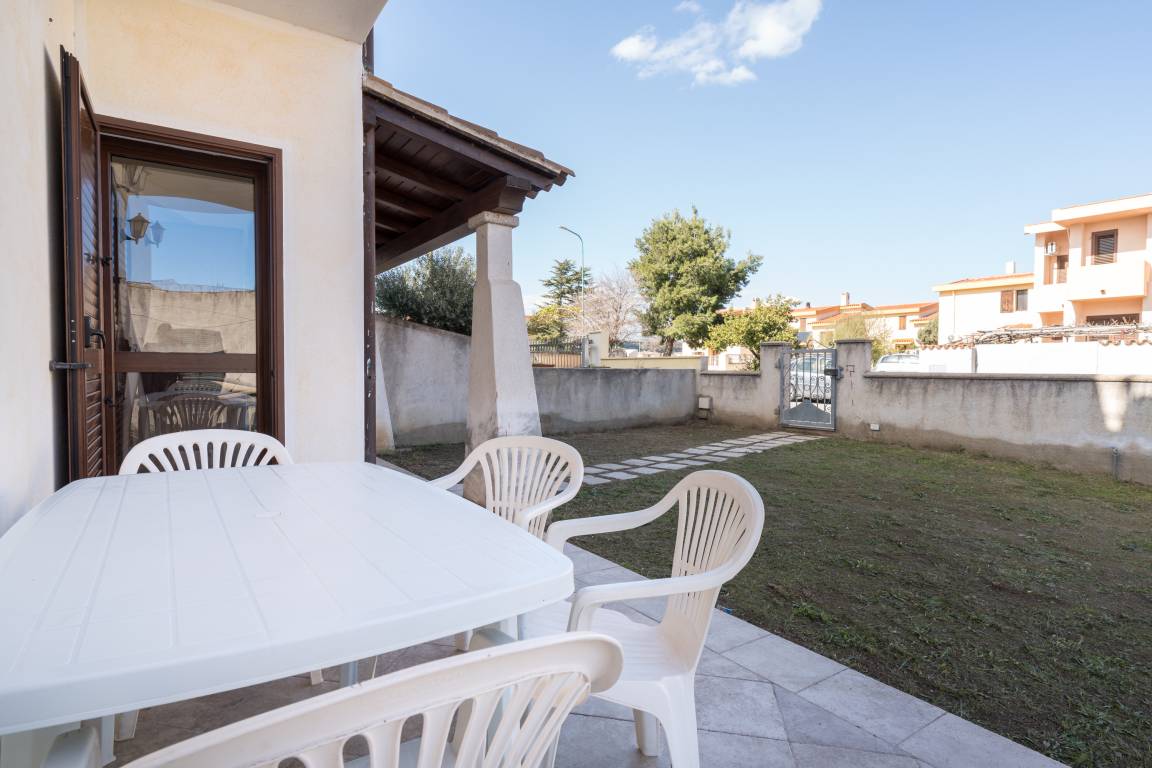 90 M² Ferienhaus ∙ 3 Schlafzimmer ∙ 6 Gäste - Orosei