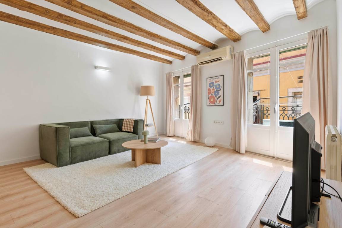 75 M² Apartamento ∙ 3 Habitaciones ∙ 2 Huéspedes - Sant Cugat del Vallès