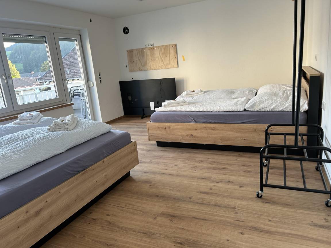 74 M² Ferienwohnung ∙ 2 Schlafzimmer ∙ 10 Gäste - Isny im Allgäu
