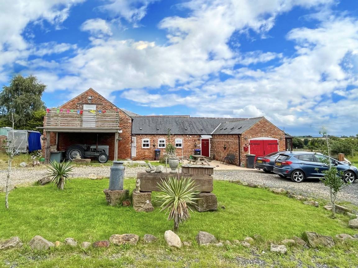 165 M² House ∙ 4 Bedrooms ∙ 14 Guests - Northumberland