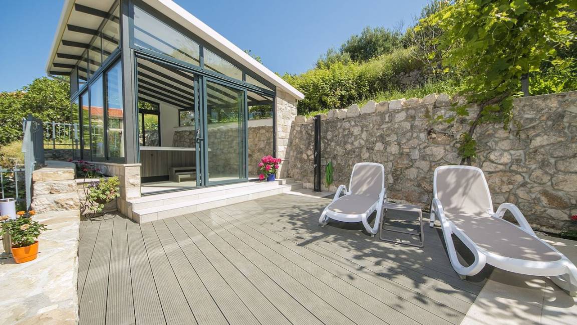 218 M² Ferienhaus ∙ 3 Schlafzimmer ∙ 5 Gäste - Tučepi