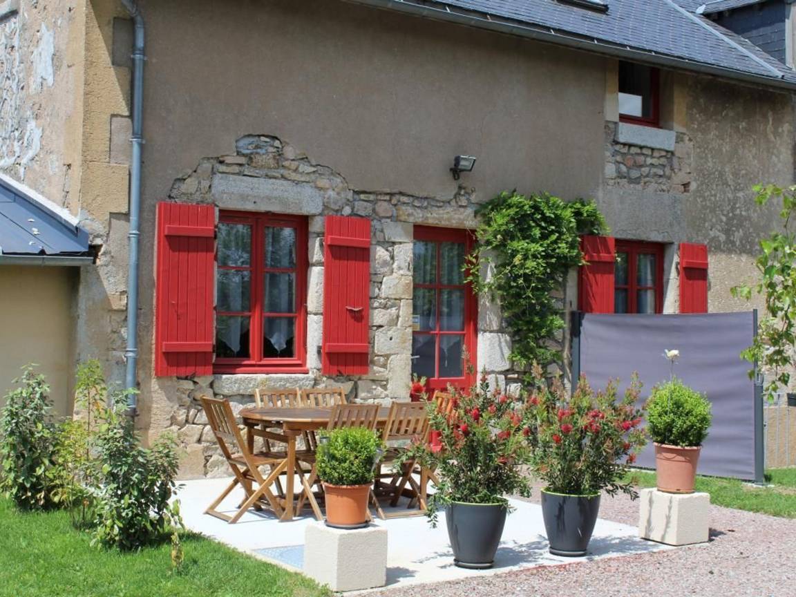 72 M² Cottage ∙ 2 Chambres ∙ 4 Personnes - Lac des Settons