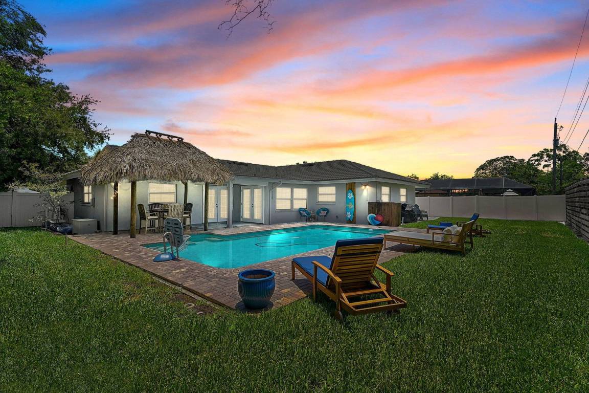 221 M² House ∙ 4 Bedrooms ∙ 12 Guests - Bradenton, FL
