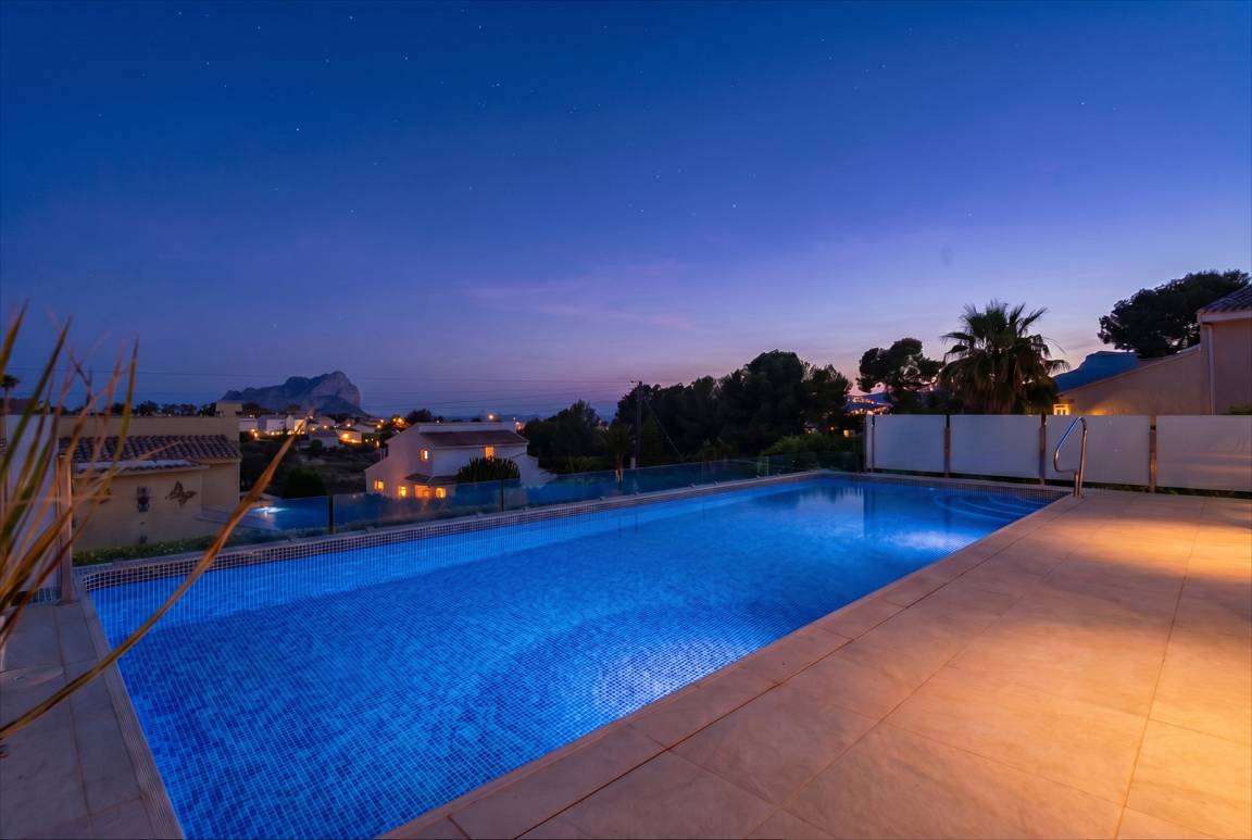 172 M² Villa ∙ 2 Chambres ∙ 4 Personnes - Calp