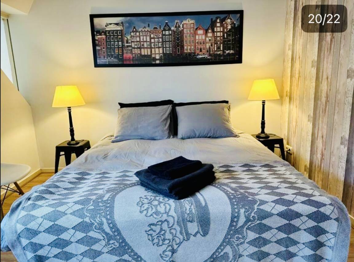 Apartment ∙ 2 Bedrooms ∙ 6 Guests - Voorschoten