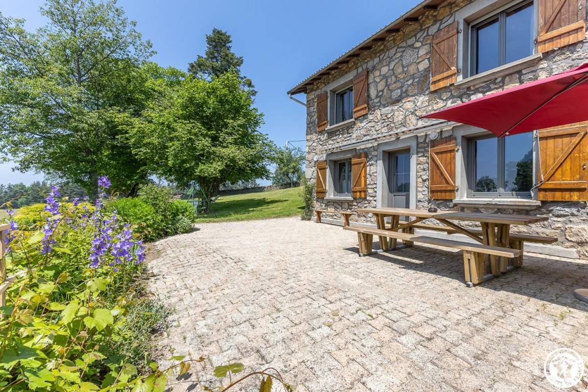 102 M² Gîte ∙ 3 Slaapkamers ∙ 6 Gasten - Ambert