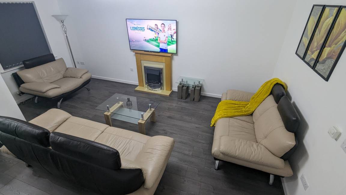 110 M² House ∙ 4 Bedrooms ∙ 6 Guests - Burnley