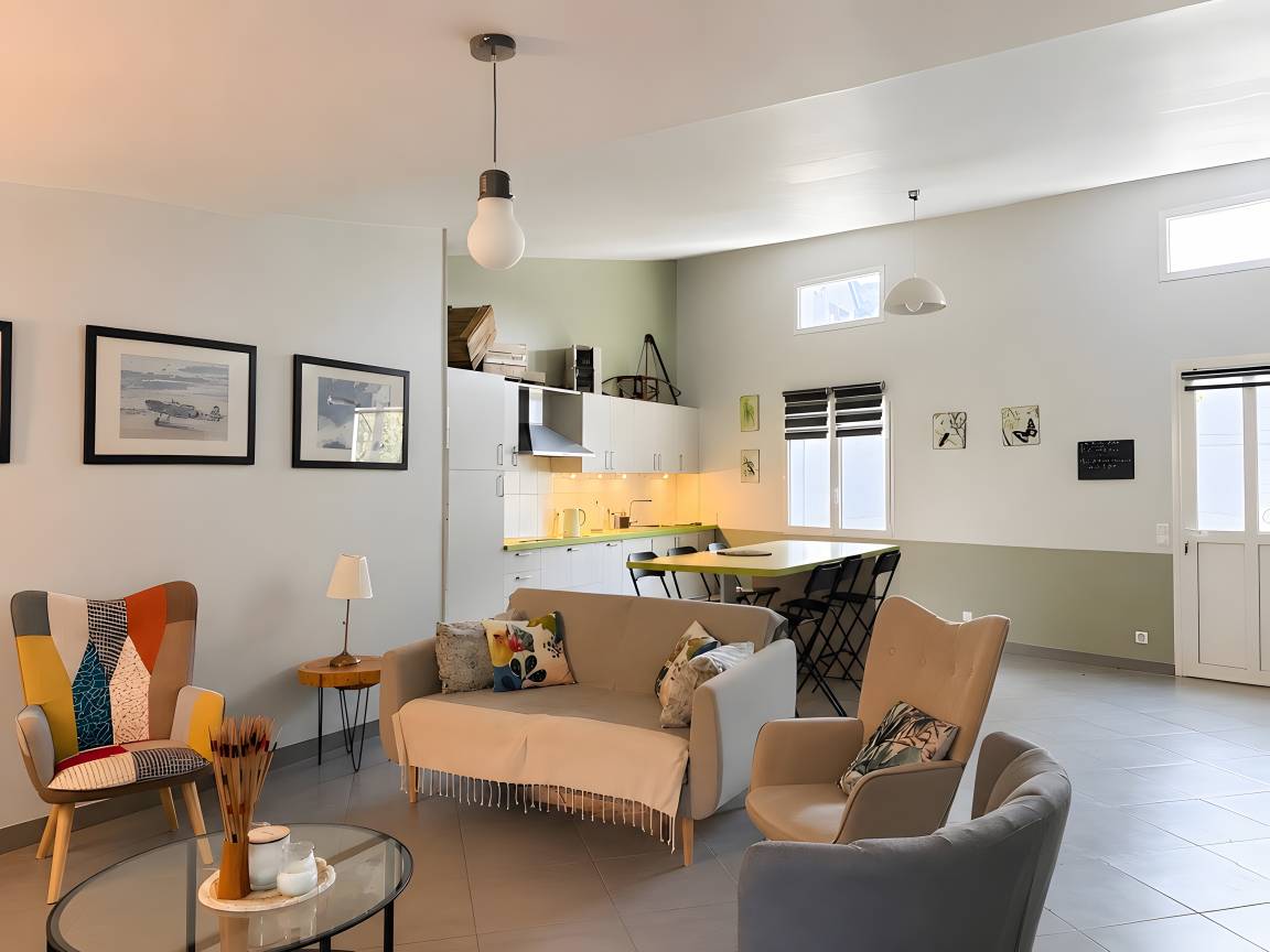 90 M² Maison De Vacances ∙ 2 Chambres ∙ 4 Personnes - Mantes-la-Jolie