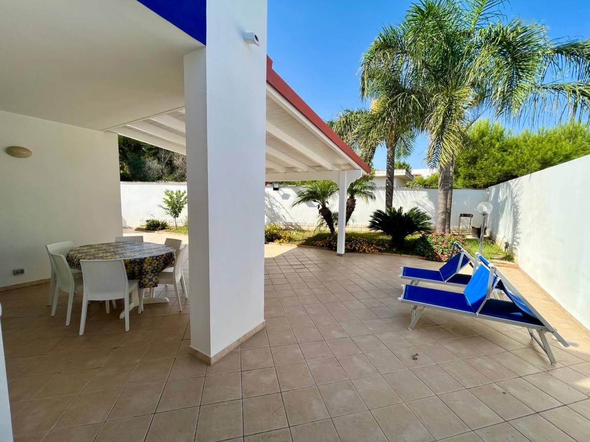 90 M² Villa ∙ 2 Makuuhuonetta ∙ 6 Vierasta - Torre dell'Orso