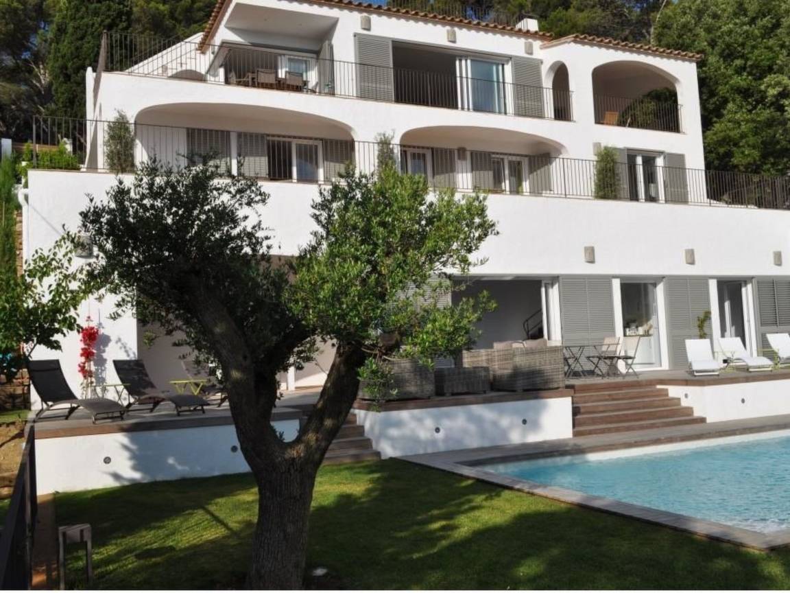 225 M² Maison De Vacances ∙ 6 Chambres ∙ 12 Personnes - Begur