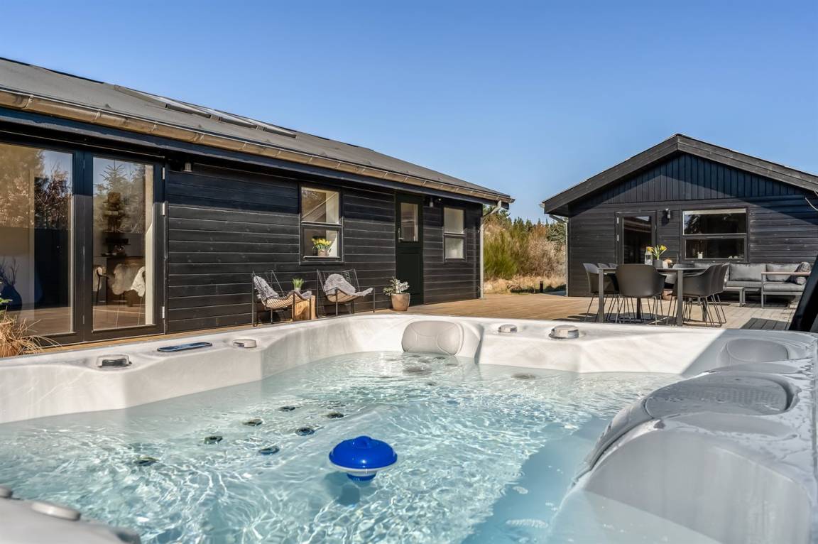 146 M² Ferienhaus ∙ 4 Schlafzimmer ∙ 8 Gäste - Blokhus
