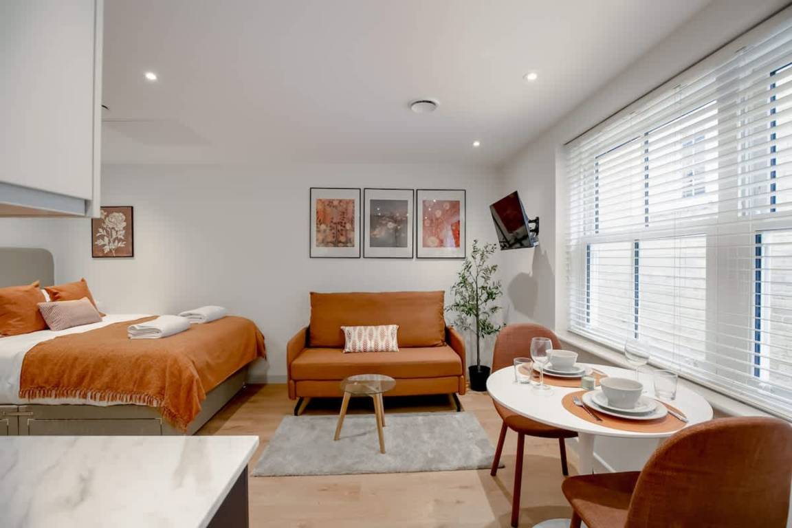 Apartment ∙ 1 Bedroom ∙ 4 Guests - St Leonard's Tower