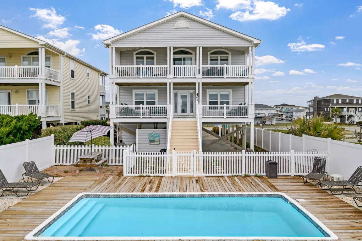 215 M² House ∙ 5 Bedrooms ∙ 12 Guests - Holden Beach, NC