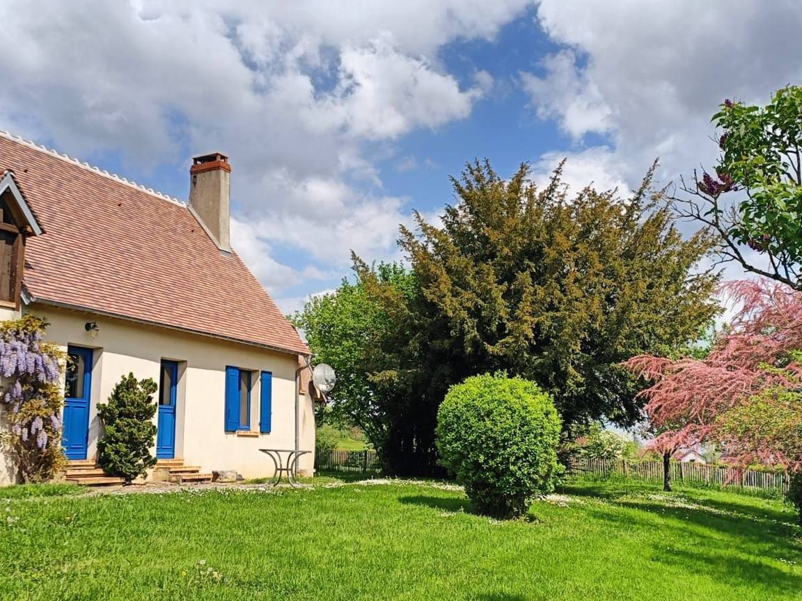 100 M² Cottage ∙ 2 Chambres ∙ 4 Personnes - Sancerre