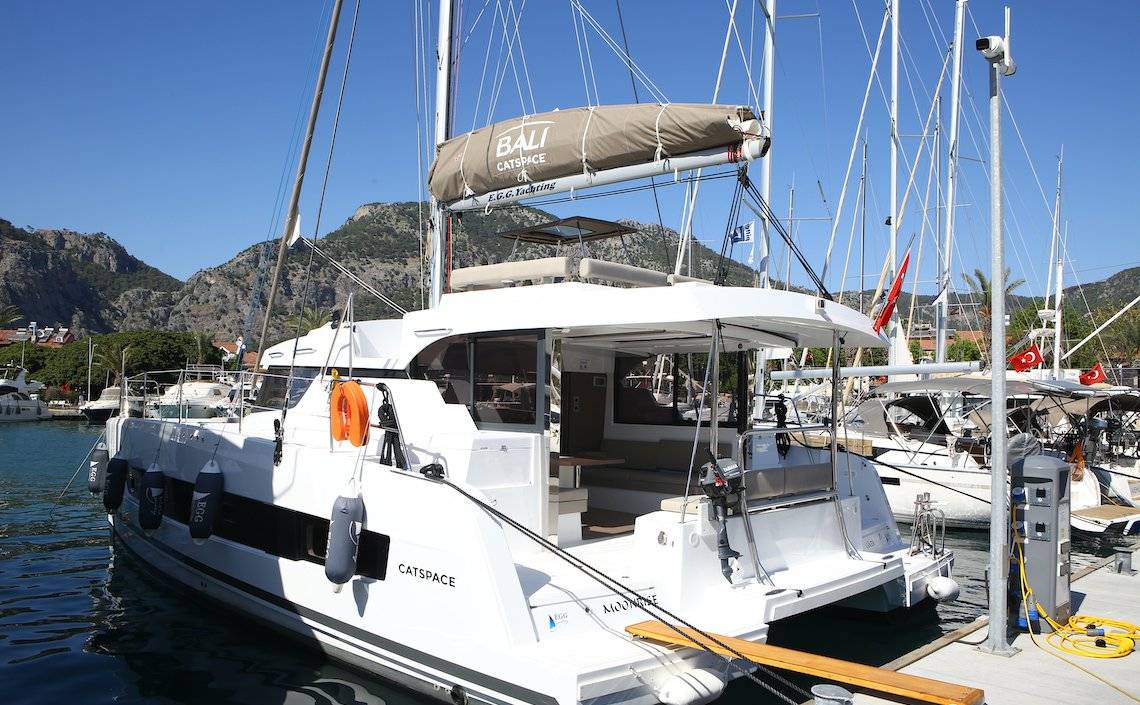 12 M² Houseboat ∙ 3 Bedrooms ∙ 6 Guests - Göcek