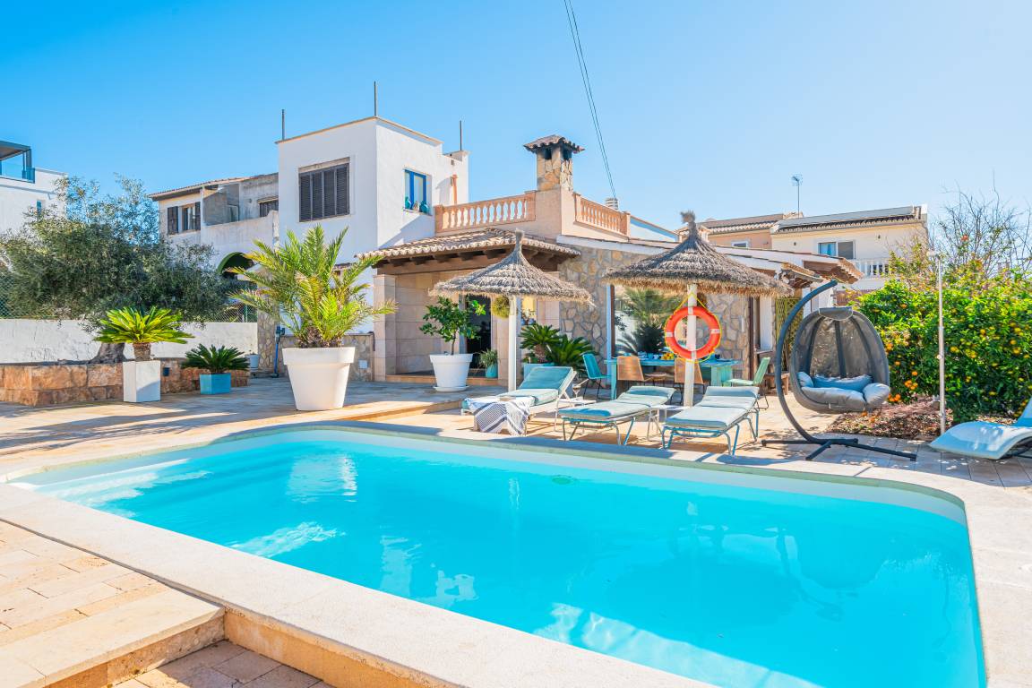 170 M² Ferienhaus ∙ 3 Schlafzimmer ∙ 6 Gäste - S’Arenal