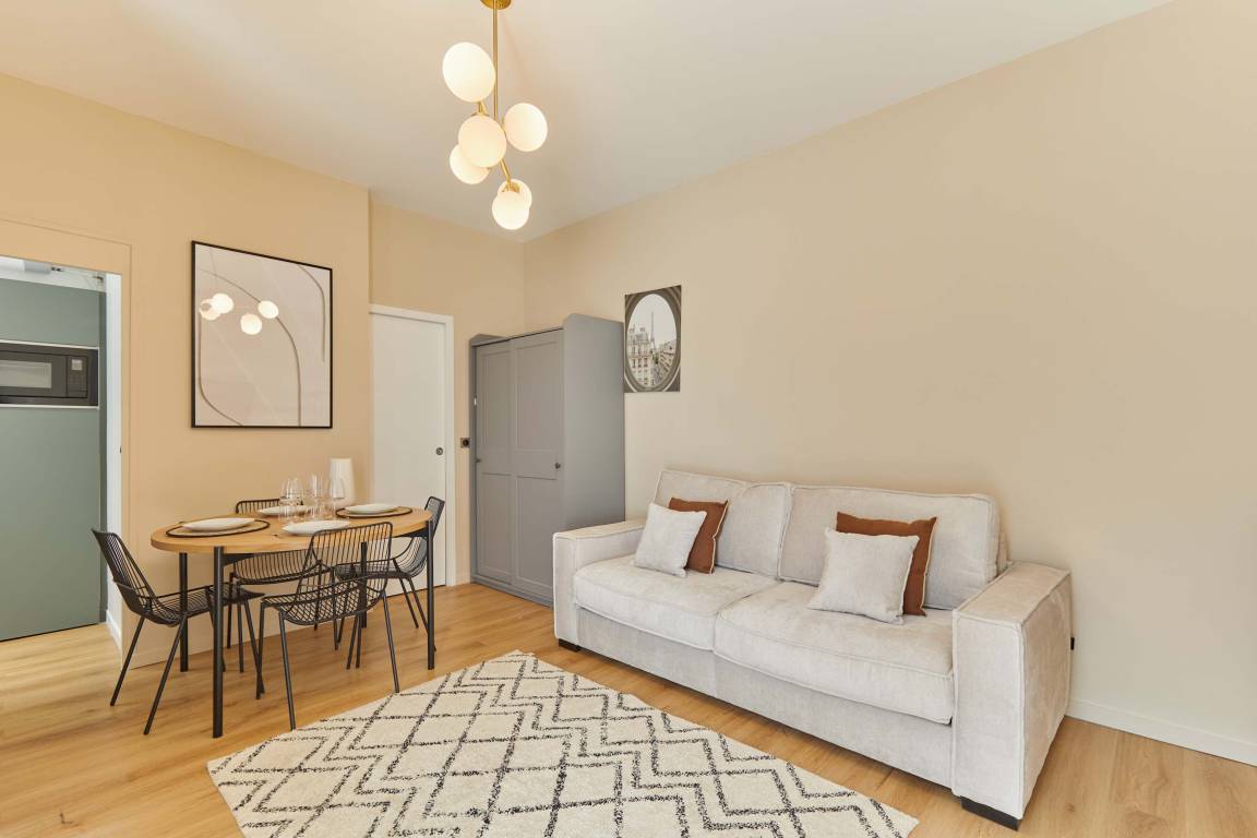 22 M² Appartement ∙ 2 Gasten - Saint-Ouen