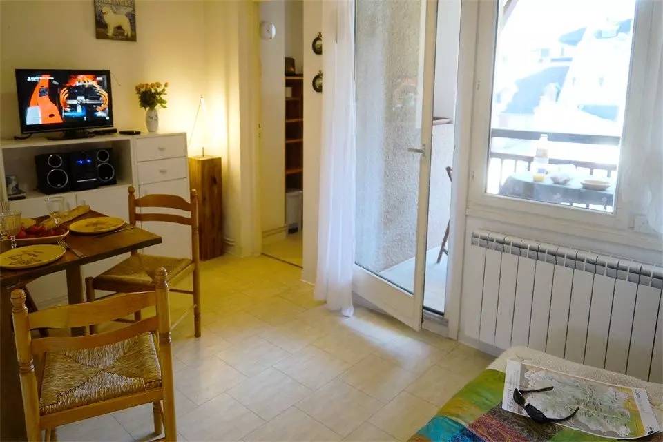 25 M² Estudio ∙ 1 Habitación ∙ 4 Huéspedes - Bagnères-de-Luchon