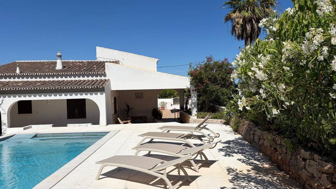 279 M² Apartamento ∙ 4 Habitaciones ∙ 9 Huéspedes - Olhão