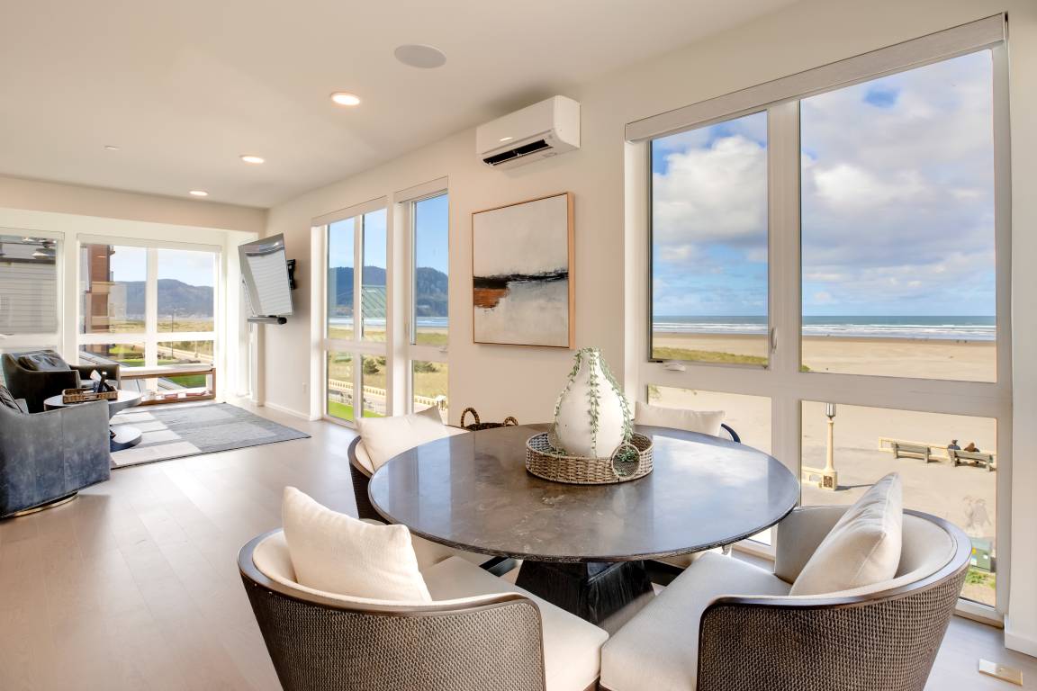 232 M² Apartment ∙ 2 Bedrooms ∙ 6 Guests - Seaside, OR