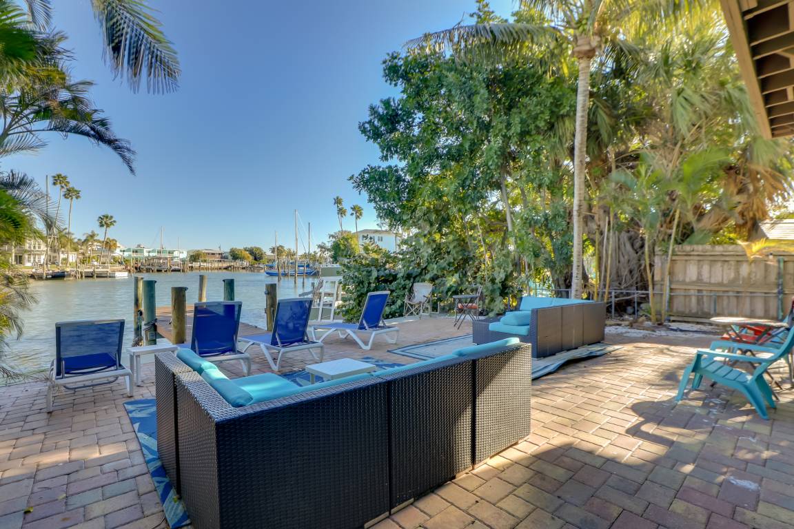 41 M² Apartment ∙ 2 Bedrooms ∙ 4 Guests - Madeira Beach, FL