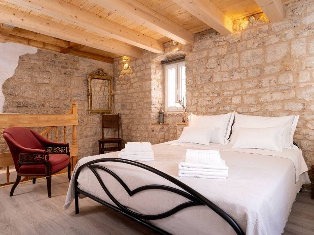 66 M² Huis ∙ 1 Slaapkamer ∙ 2 Gasten - Hvar