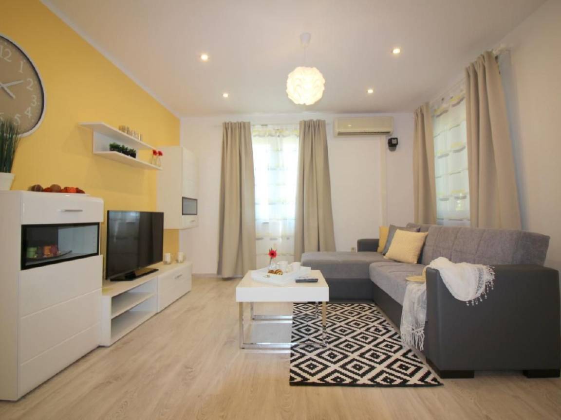 60 M² Talo ∙ 2 Makuuhuonetta ∙ 4 Vierasta - Poreč